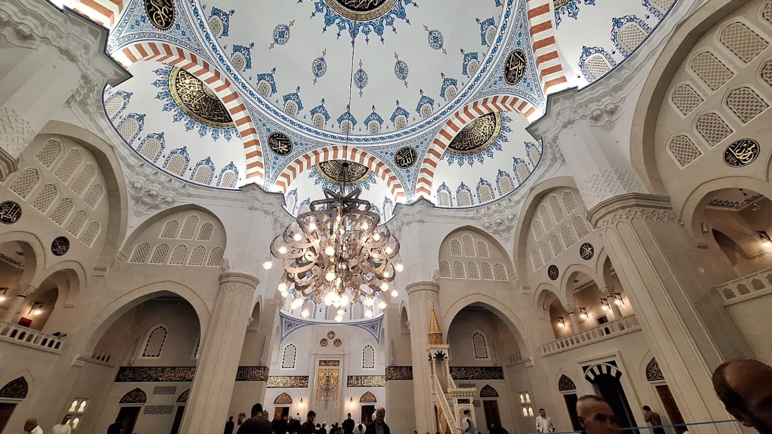 The largest Mosque in Balkans opens in Tirana