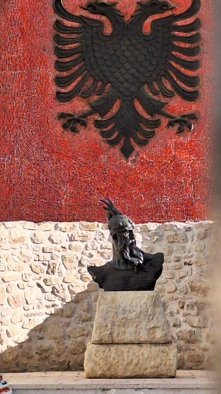 Skënderbeu- Mbrojtësi i pamposhtur i Shqipërisë dhe i Europës - Visit ...